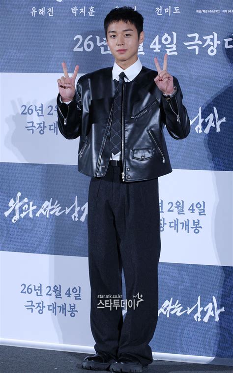 Park Ji Hoon Reaches New Heights As South Koreas 10 Million Actor