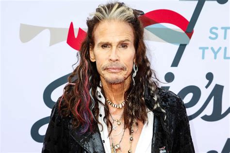 Discovering The Iconic 90s Male Singers Gigwise Discovering The Iconic 90s Male Singers Gigwise