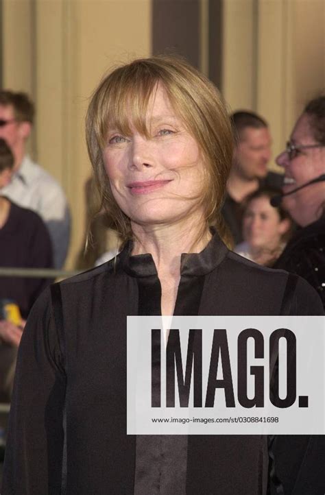 At The 8th Annual Screen Actors Guild Awards Shrine Auditorium 03 10 02 Sissy Spacek At The 8th