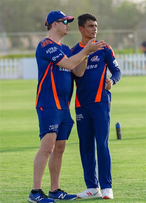 Digvijay Deshmukh Gets Some Bowling Tips From Shane Bond