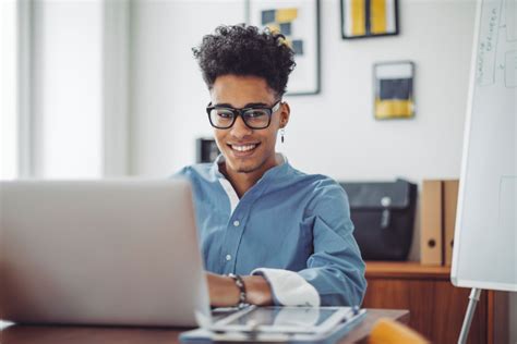 Vps Vs Cloud Hosting Whats Right For Your New Website Blogaholic