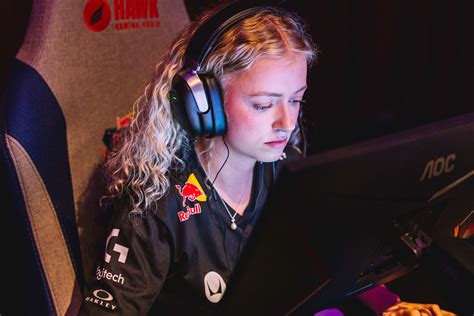 File Mimi At Red Bull Home Ground 4 Emea Qualifier  Liquipedia