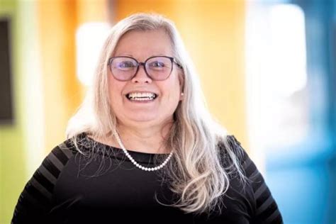 La rectrice en entrevue avec Le Droit : l’UQO a le vent dans les voiles | Université du Québec ...