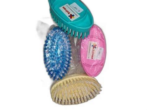 5 Inch Nylon Lilly Virgin Cloth Brush Plastic At ₹ 2152piece In New