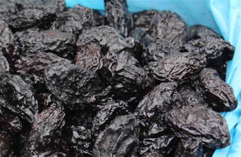 რატომ უნდა მივირთვათ შავი ქლიავის ჩირი რეგულარულად მისი სარგებელი ფასდაუდებელია