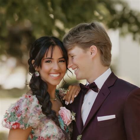 Mallory Nicole Johnson Mallorynjohnson • Threads Say More