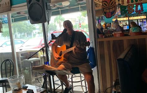 Liki Tiki Bbq Restaurant Naples