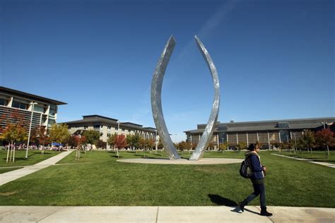 Uc Merced Charts A New Course Los Angeles Times