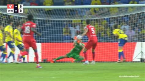 Ocampos Tiró Un Riflazo Pero Cillessen Le Negó El Gol Espn Video