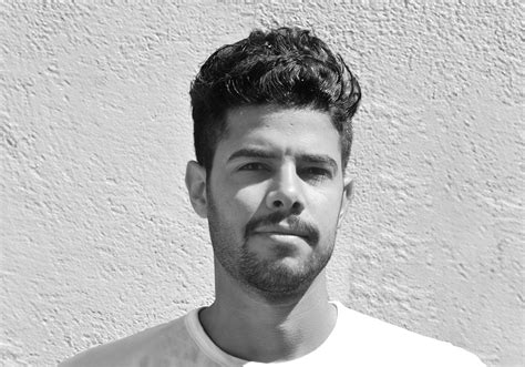 Oussama Mahassinela Finesse De Lexpression Deco Actuelle