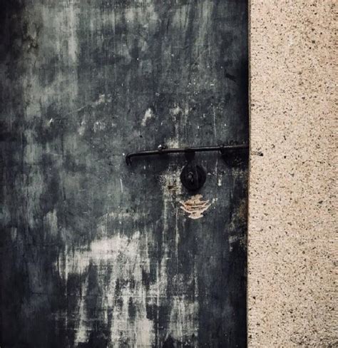 天青色等烟雨门环惹铜绿 知乎