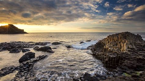 Irelands Official Holiday And Travel Guide