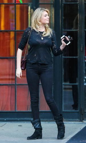 Kate Uptons Front And Rear Exposed Due To Windy Wardrobe Malfunction In