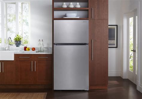 Winia Refrigerador Congelador Superior De 18 Pies Cúbicos Con Máquina