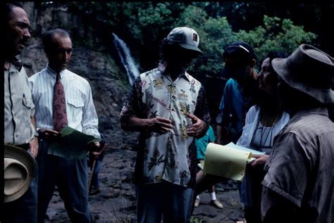50 Behind The Scenes Photos From The Original Jurassic Park