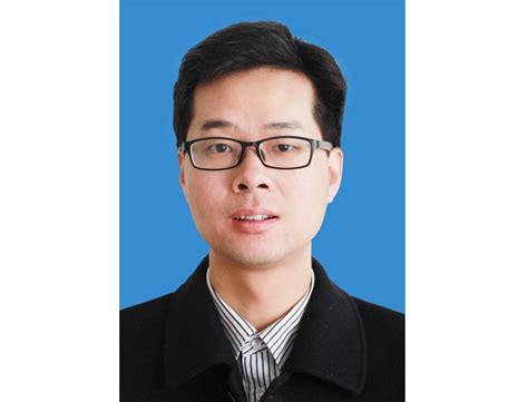 王青松（副教授） 核心成员 江苏电机与电力电子联盟