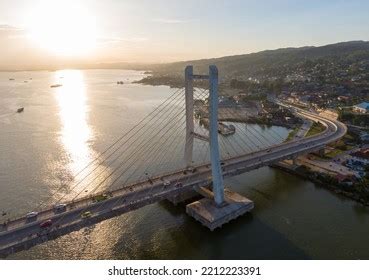 Jembatan Teluk Kendari Photos And Images