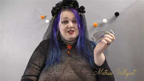 Hottest Vids From Your Favorite Content Creators Manyvids