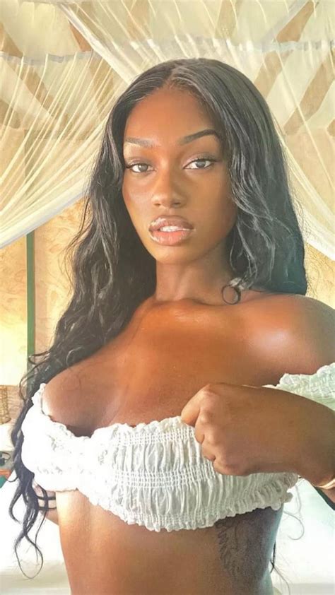 I Love Black Women Gorgeous Women Beauty Women Dark Skin Models Beautiful Dark Skinned Women