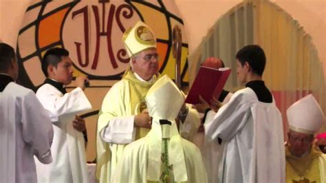 Imposición De La Mitra Y Entrega De Báculo Youtube