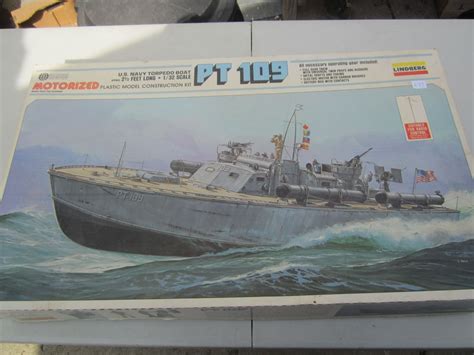 Pt 109 Ship Model Big Kit Motorized