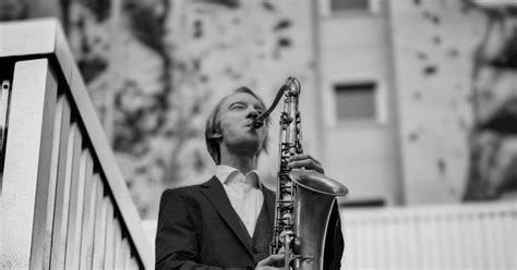 Contact Martin Seiler