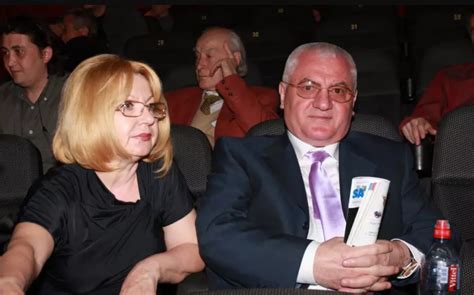 Dumitru Dragomir, 55 de ani de mariaj: „Soția mea a fost o sfântă, eu nu. Bărbatul trebuie să ...
