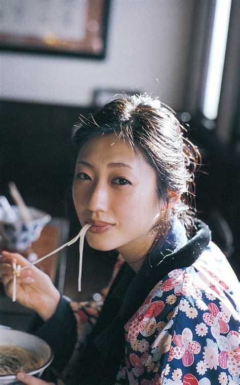 壇蜜の着物脱ぎかけが淫靡でそそる色っぽい最新セミヌード みんくちゃんねる