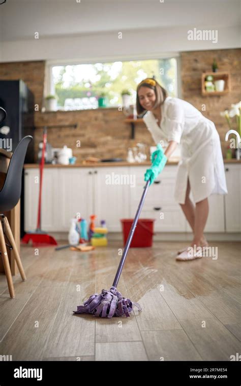 Mopping Znaczenie At Douglas Hammond Blog