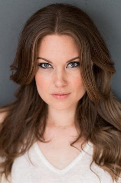 Anna Van Hooft About Entertainment Ie