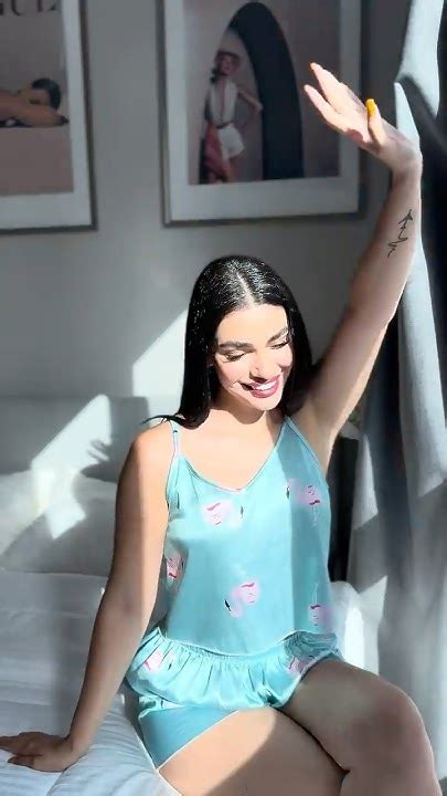 دختر نچرال یا عملی👅؟ Youtube