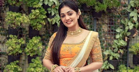 ഇതൊരു മാനസിക പ്രശ്നം ആരാണെന്ന് അറിയാൻ താൽപര്യമുണ്ട് അശ്ലീല ഫോ