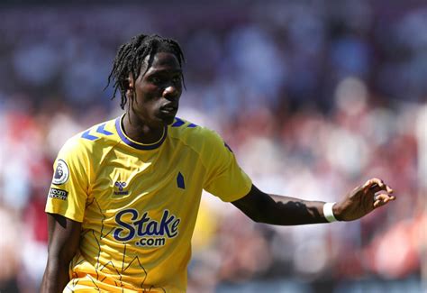 Everton News Robinson Issues Big Onana Verdict After Lampard Reveal