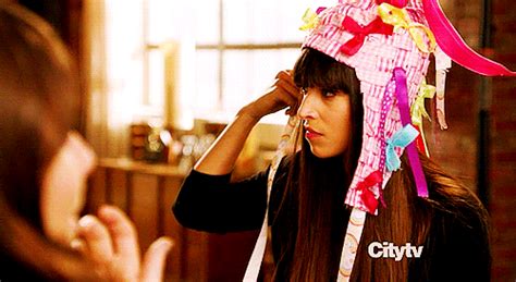 Hannah Simone Hannahsimone Gif Wifflegif