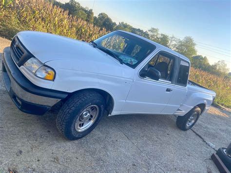 2000 Mazda Mazda B Series Extended Cab · B3000