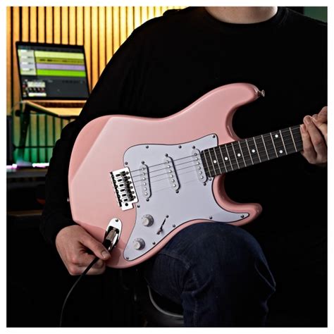 La Electric Guitar Pink 10w Guitar Amp And Accessory Pack At Gear4music