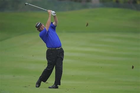 Download Steve Lowery Sends Golf Ball Flying Wallpaper