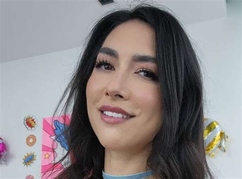 Isabel Love Biography Wiki Age Height Career Photos More