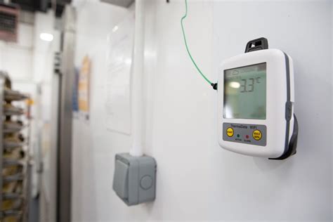 5 Benefits Of Remote Temperature Monitoring For Businesses Eti