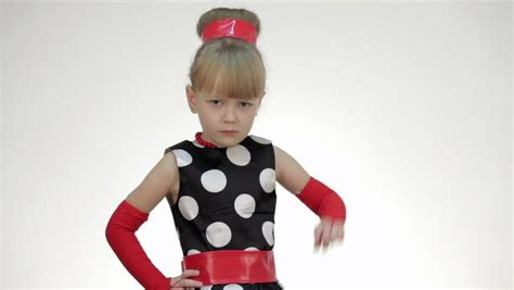 Obrazy Mitenka — Zdjęcia Wektory I Wideo Bez Tantiem 134 Adobe Stock