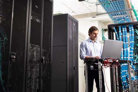 Hpe Compute Ops Management Gestion De Serveurs Pilotée Par Lia Hpe
