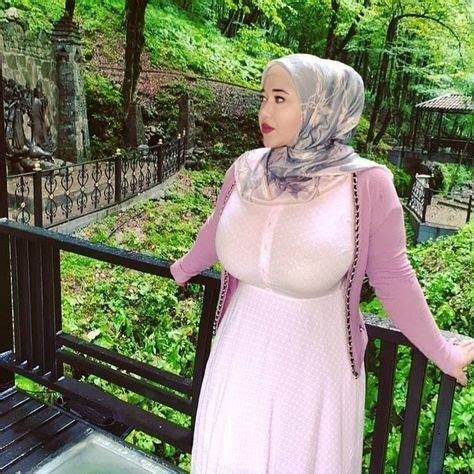 Pin Af Shoxa Gyan P Hijab Kvinder Smukke Kvinder Smuk