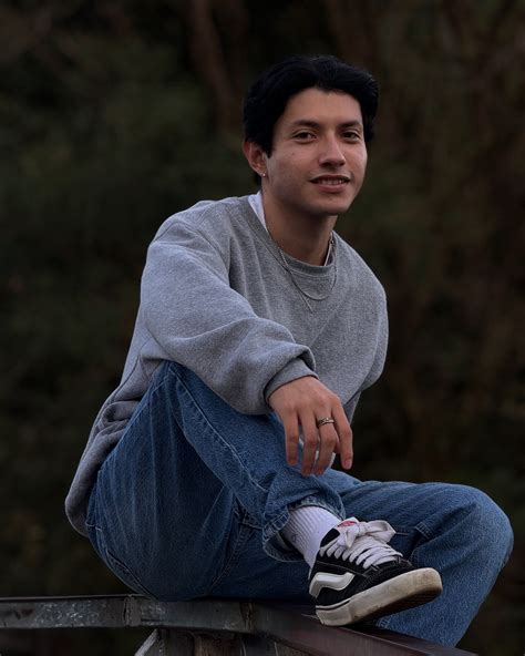 Valencia Juan Juanpksv • Instagram Photos And Videos