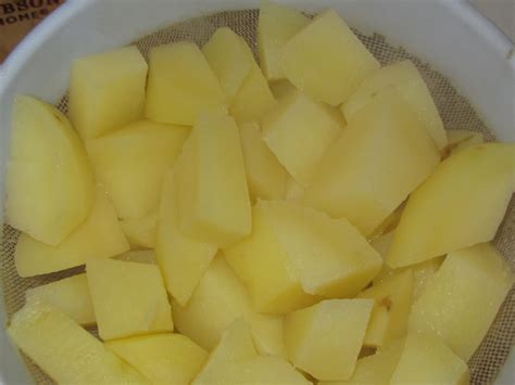 Aloo Posto Bengali Aloo Poshto How To Make Aloo Posto Food Of Interest