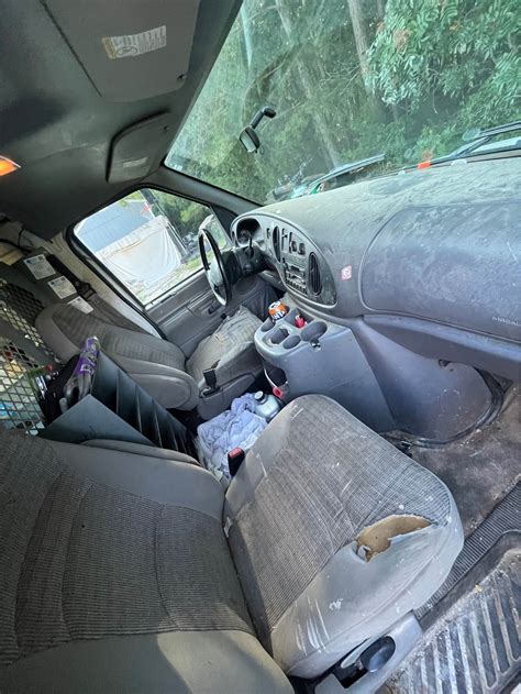 2000 Ford Econoline E350 Super Duty Cargo · Extended Van