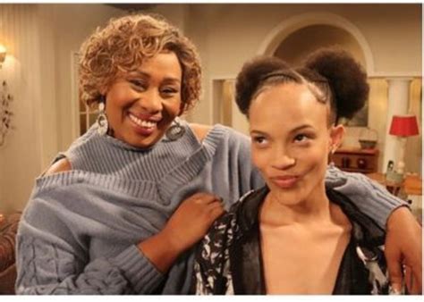 7de Laan Fans Congratulate Aggie For Finally Being A Mom
