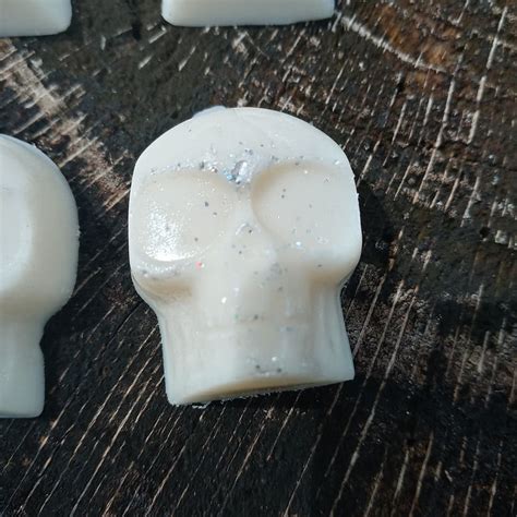 Skull Wax Tartsmelts Listing Shadowflame Creations S Ko Fi Shop