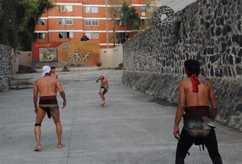 Chilango Echa La Reta De Juego De Pelota En El Faro Azcapotzalco De Cdmx