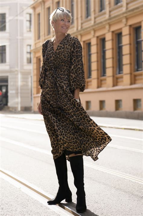 Katrin Uri Leopard Lauren Dress Multi Suser I Sivet Klær Sko Og Accessories Til Dame