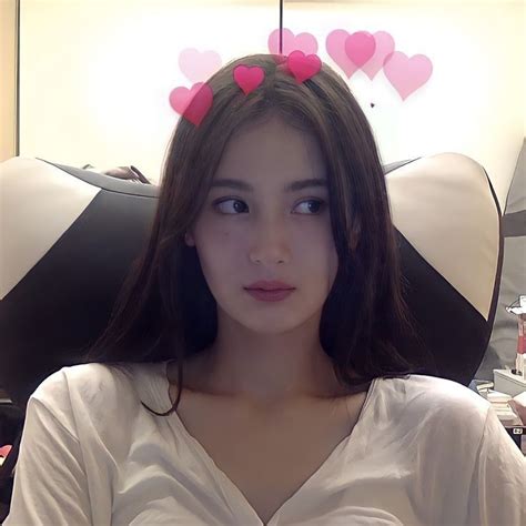 Pin On Cewe Cowo Random Pretty Girl Face Really Pretty Girl Swag